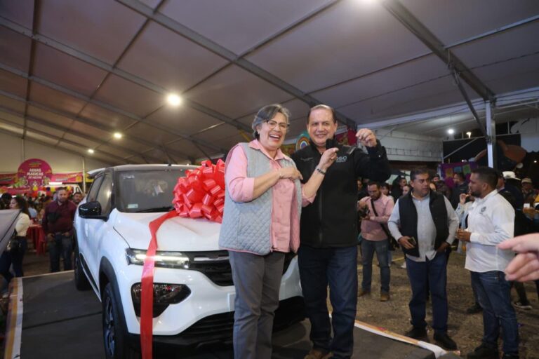 Con la rifa de un carro, Congreso se suma con corazón y solidaridad a ...